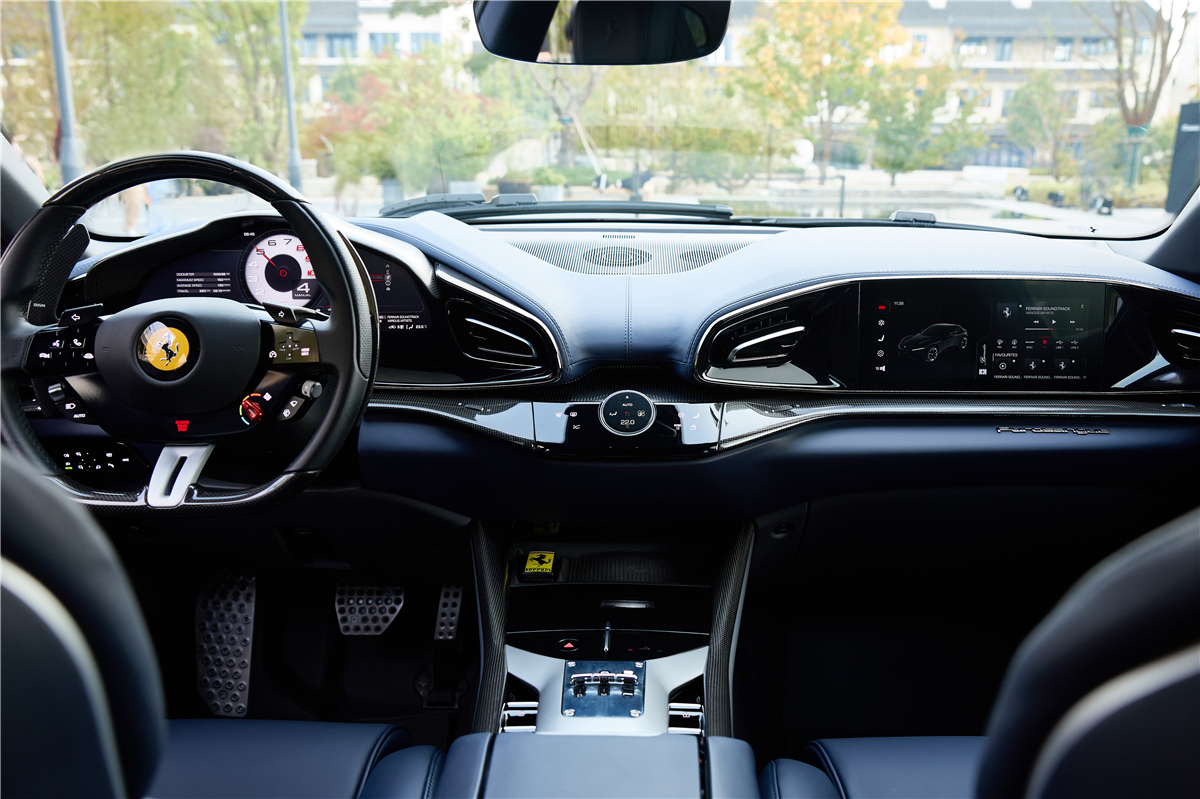 Purosangue中国首发，法拉利首款FUV “纯血马”登场