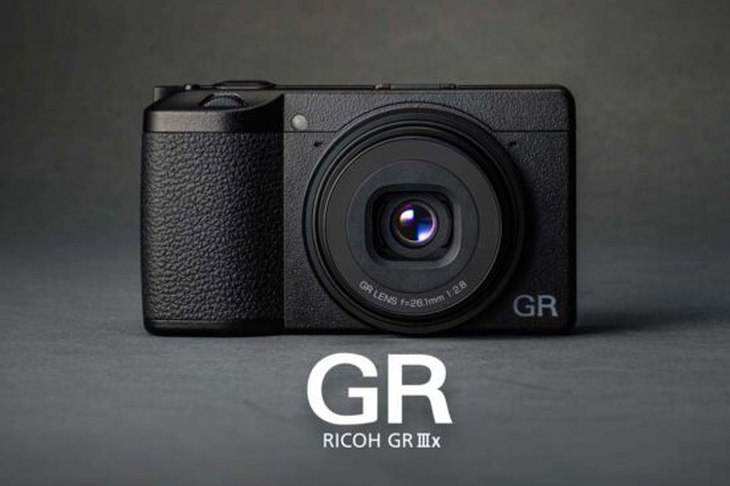 进博朋友圈｜连续五年与会，这家企业今年的展台复刻“办公室”_浦江头条_澎湃新闻-The Paper