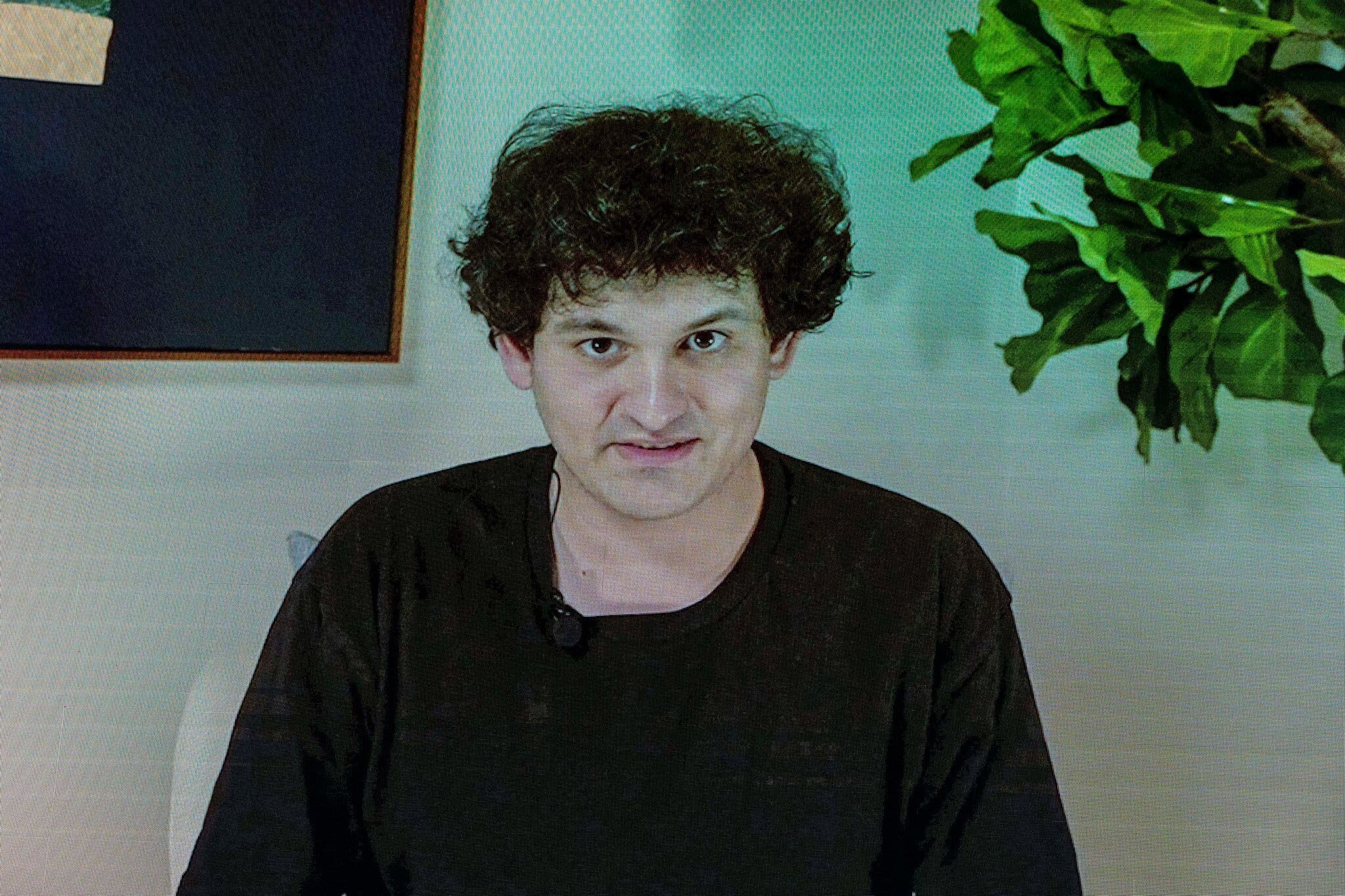 FTX创始人破产后首次露面，不时颤抖，称自己“搞砸了”_未来2%_澎湃新闻-The Paper