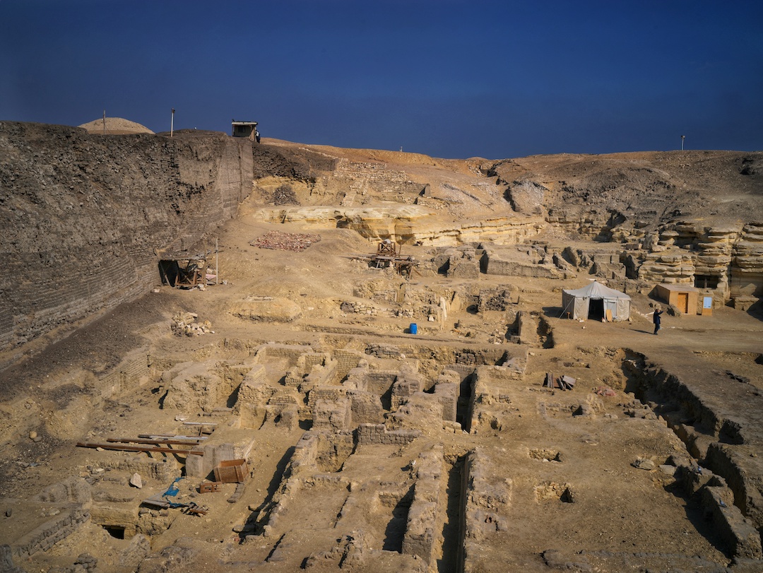 上博古埃及大展：如每件文物逗留30秒，需6小时看完_古代艺术_澎湃新闻-The Paper
